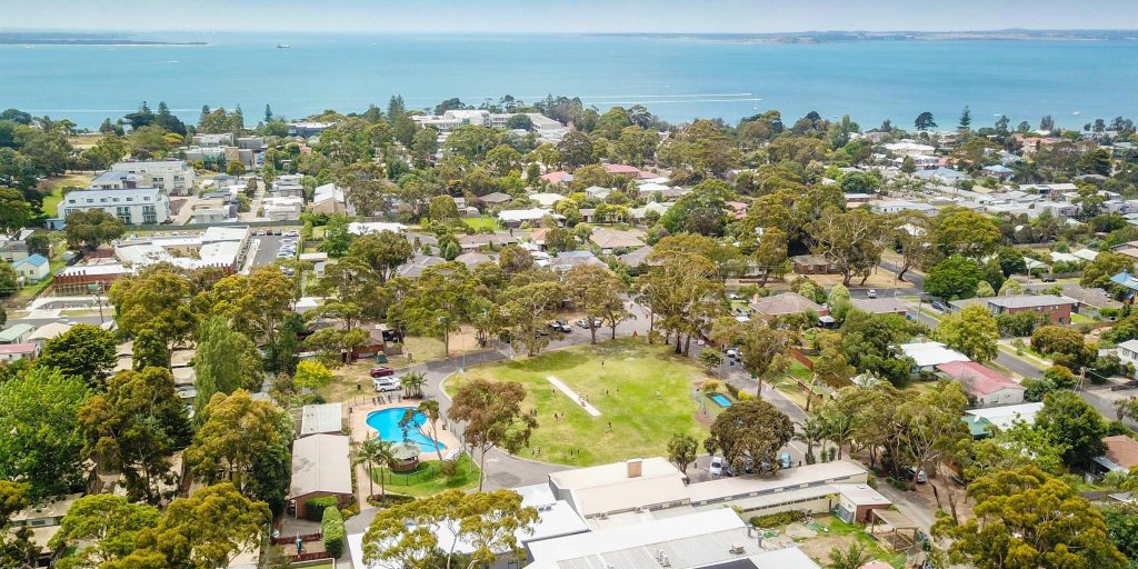 The_Island_HP_Hero_001 - CYC The Island